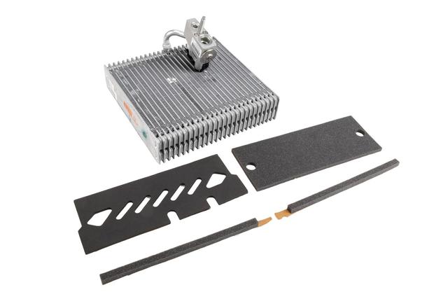 2018-2022 GM Air Conditioning Evaporator Core Kit with Valve, Seals ...