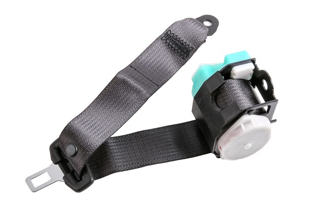 2013-2018 Buick Encore Jet Black Rear Seat Center Retractor Side Belt ...