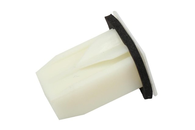 2004-2020 GM Multi-Purpose Retainer 25704358 | NewGMParts.com