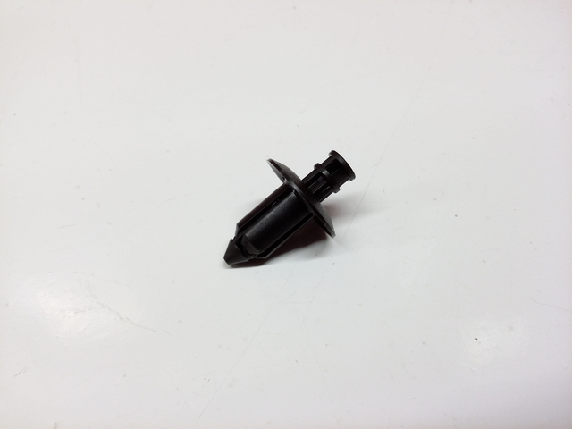 1993-2023 Lexus Seal Clip 90467-08180 | Genuine Lexus Parts