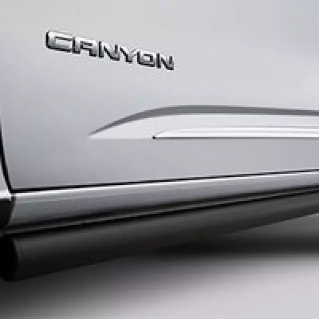 2018-2021 GM Exterior Trim, Bodyside Molding 84245944 | GMPartsDirect.com