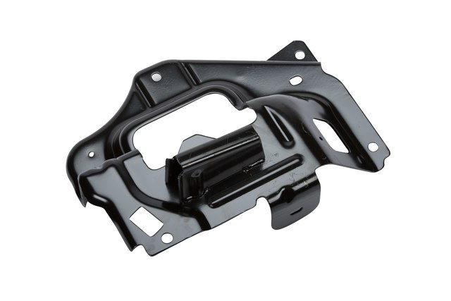 2014-2015 GM Passenger Side Front Bumper Impact Bar Bracket 22944862 ...