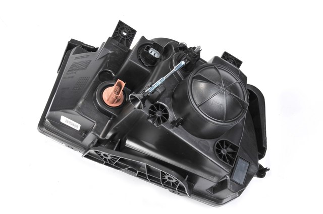 2014-2015 Chevrolet Camaro GM 23398037 Driver Side Headlamp Assembly ...