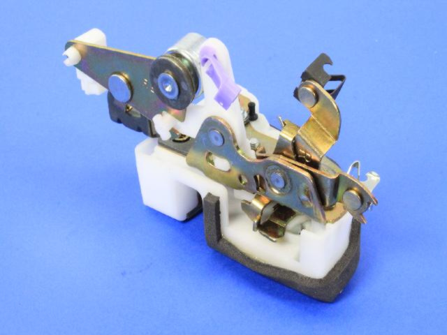2003-2006 Jeep Wrangler Front Door Latch, Right 55075990AJ | My Mopar Parts