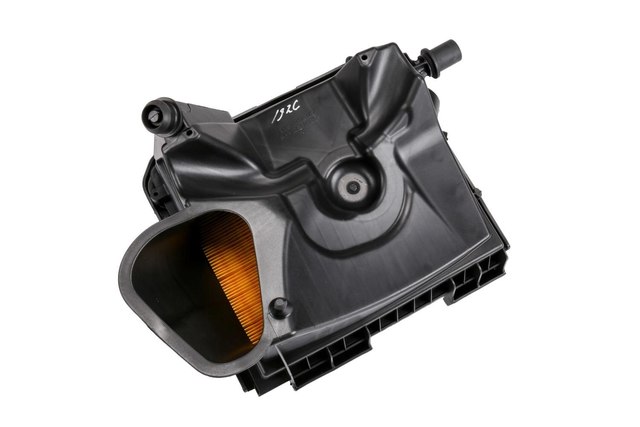 2013-2019 Chevrolet Air Cleaner 22897041 | QuirkParts