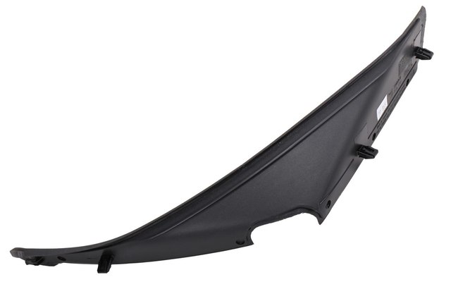 2016-2019 Chevrolet Volt Passenger Side Air Inlet Grille Panel ...