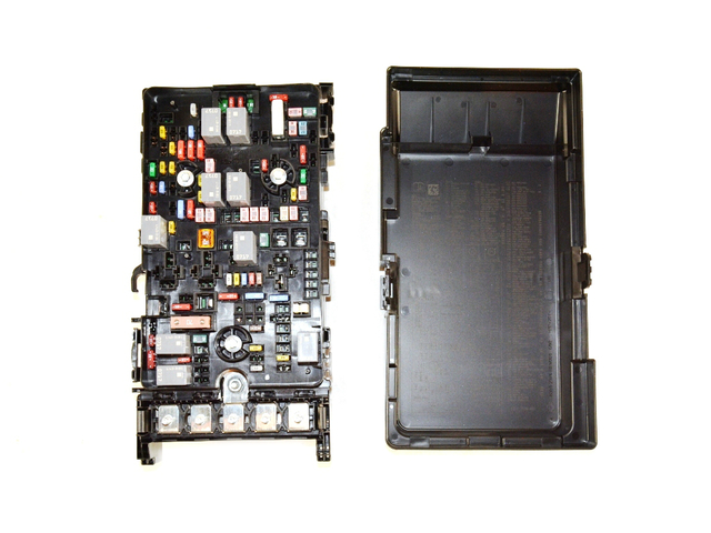 68264525AF - Intelligent Power Power Distribution Center 2016-2018 Jeep ...