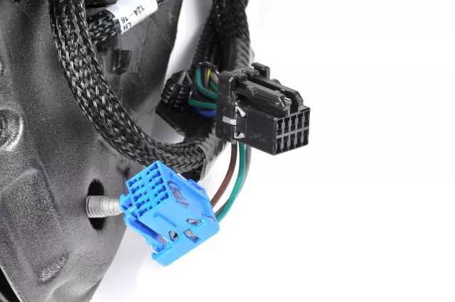 2003-2005 GM Driver Side Mirror 19153377 GM | GMPartsDirect.com