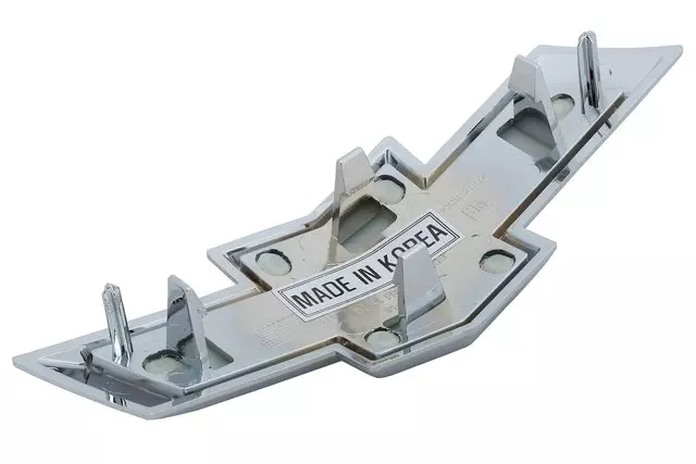 Front Grille Emblem 84025720 GM | GMPartsDirect.com