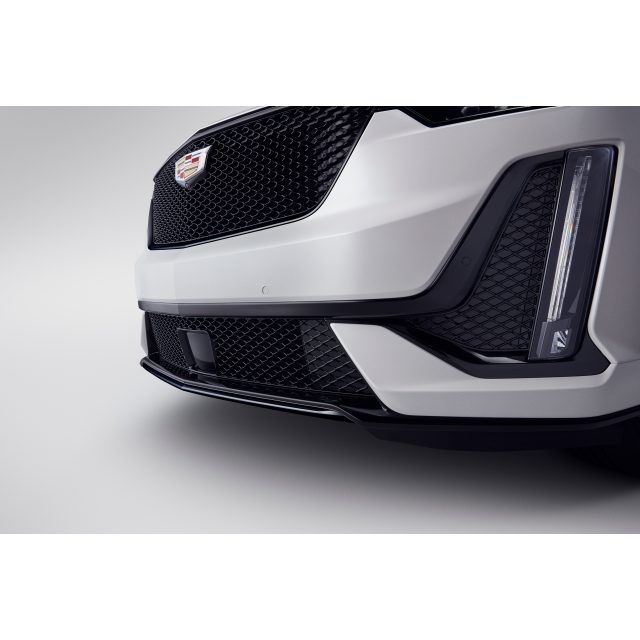 84650473 GM Front Fascia Applique - Gloss Black | GM Parts Store