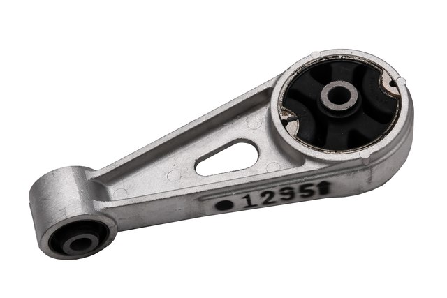 2013-2014 Chevrolet Transmission Mount Strut 95211295 | GMPartsDirect.com