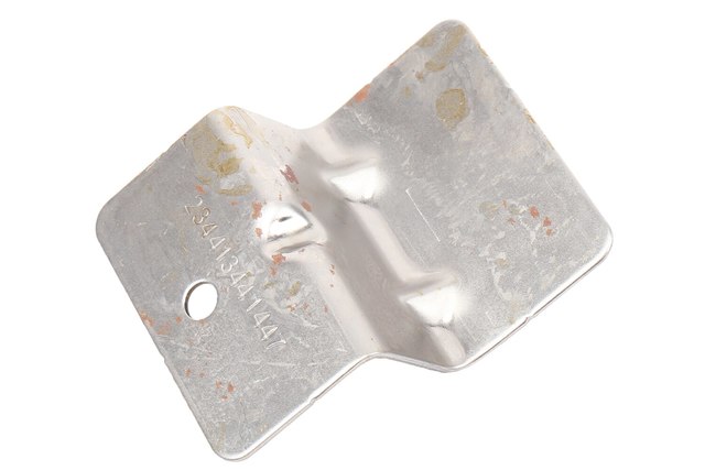 2016-2017 Chevrolet Cruze Rear End Panel Bracket 23441344 | TascaParts.com