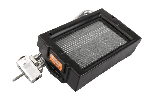 2015-2020 GM Air Conditioning Evaporator Core Kit with Seals 84445411 ...