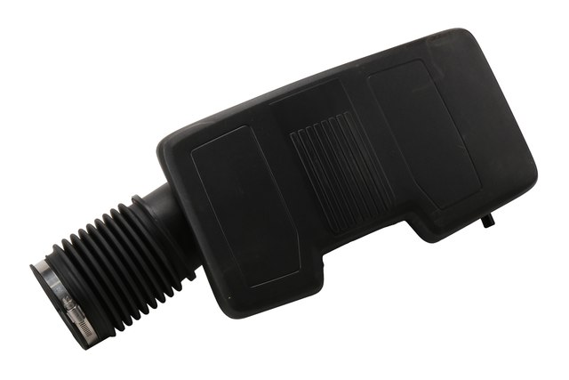 2019-2022 GM Air Cleaner Outlet Duct 84467638 | GMPartsDirect.com