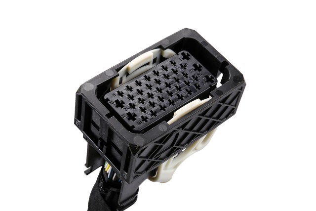 84117831 GM Front Object Alarm Sensor Wiring Harness | GM Parts Store