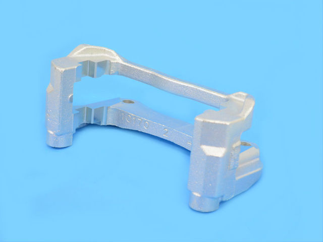 2014-2022 Jeep Cherokee Disc Brake Caliper Adapter, Right 68212012AA ...