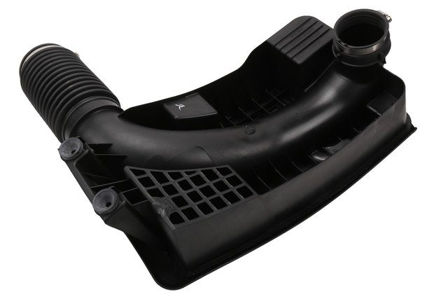 2010-2017 GM Air Cleaner Outlet Duct 20920721 | GMPartsDirect.com