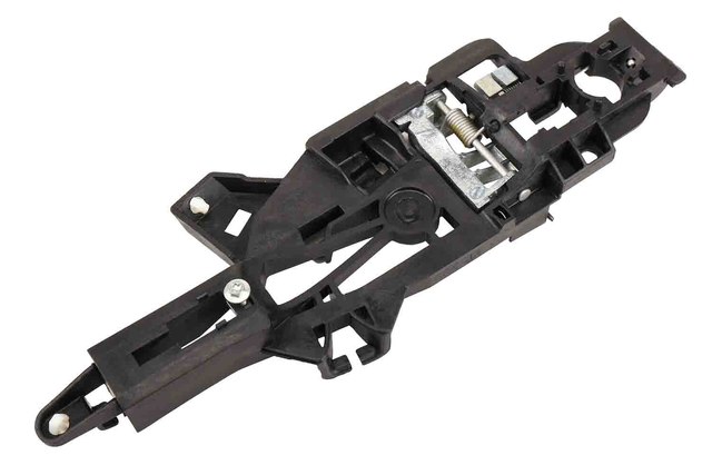 2014-2022 GM Front Passenger Side Door Outside Handle Bracket 13592464 ...