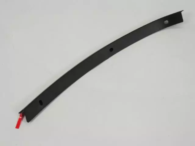 Moldings and Ornamentation for 2015 Jeep Grand Cherokee | Wholesale MOPAR