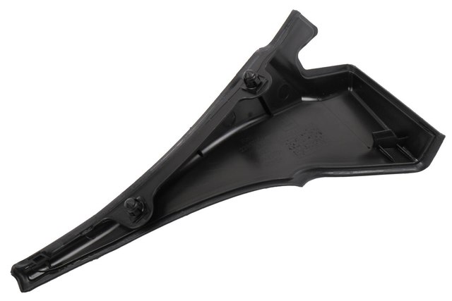2015-2022 GM Black Passenger Side Air Inlet Grille Panel Extension ...
