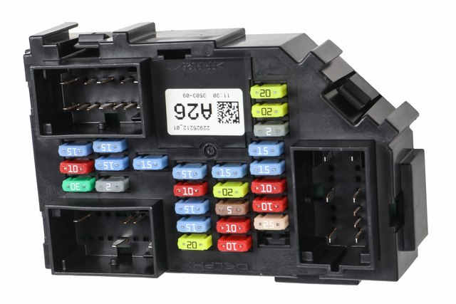 2012-2014 GM Fuse Block 22925212 | QuirkParts