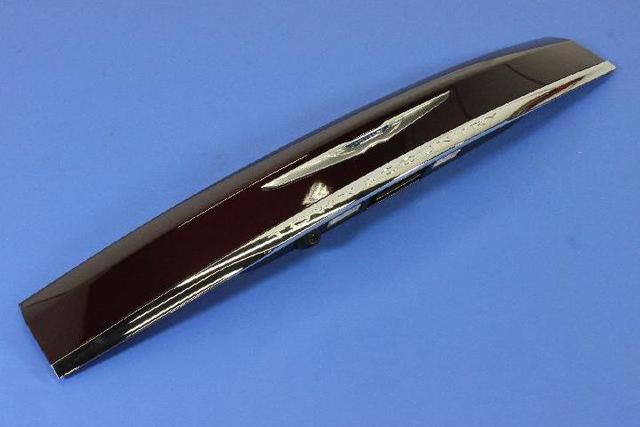 Liftgate and Tail gate for 2013 Chrysler Town & Country | Mopar Parts ...