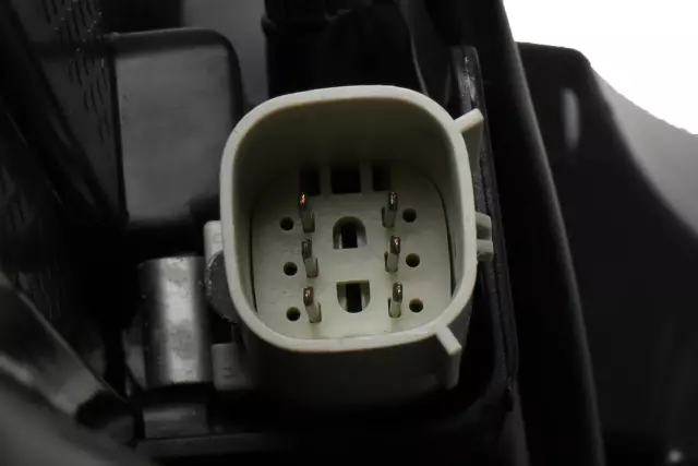 2016-2019 Chevrolet Cruze Passenger Side Headlamp 42680786 GM ...