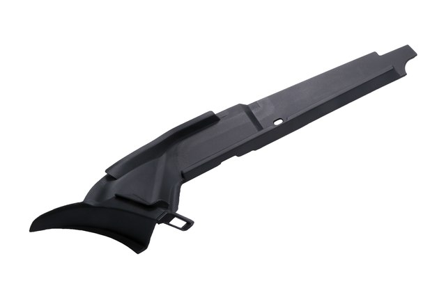 2016-2020 Cadillac CT6 Driver Side Air Inlet Grille Panel Extension ...