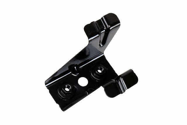 2018-2022 GM Driver Side Body Side Front Fender Rear Lower Bracket ...