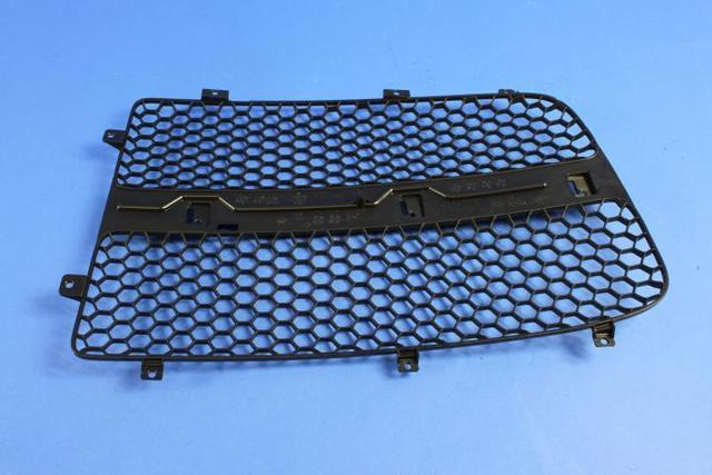 Grilles for 2004 Dodge Ram 2500 | CHAPMAN CJDR Parts