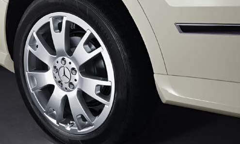 Shop OEM Wheel Accessories | Shop Mercede