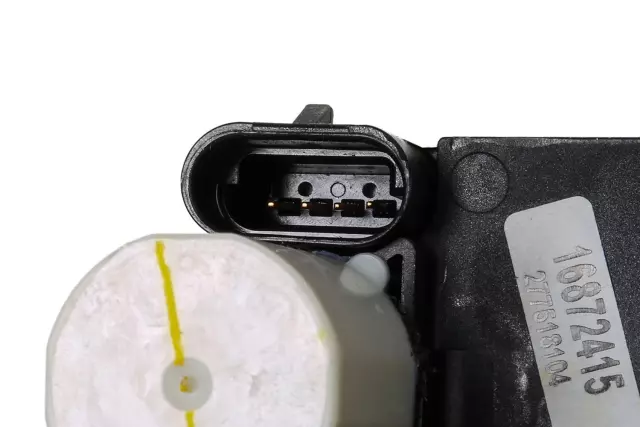 1999-2007 GM Driver Side Front Door Lock 15110641 GM | GMPartsDirect.com