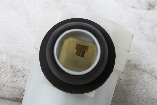 Windshield Washer Pumps | Malouf Parts Xperts