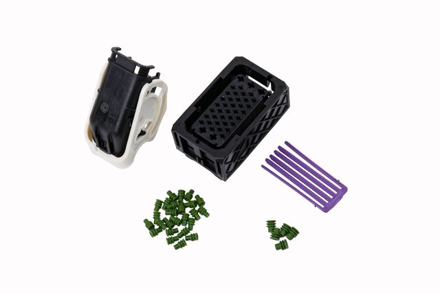 Multi-Purpose Wiring Connector 13576549 | GMPartsDirect.com