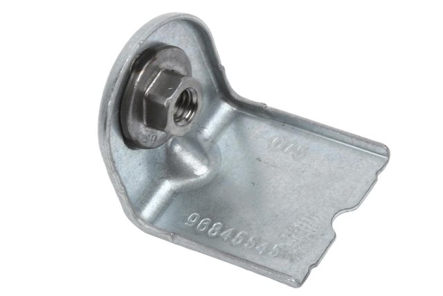 2011-2016 Chevrolet Rear Upper Fender Bracket with Nut 96845545 ...