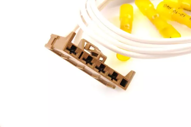 Multi-Purpose Wire Connector 13577033 GM | GMPartsDirect.com