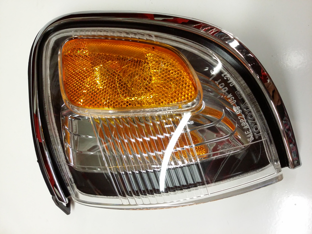81620-04080 - Parking / Side Marker Light (Left) - 2001-2004 Toyota ...