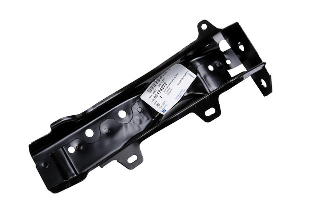 2013-2022 GM Radiator Support Tie Bar Bracket 95174272 | GMPartsDirect.com