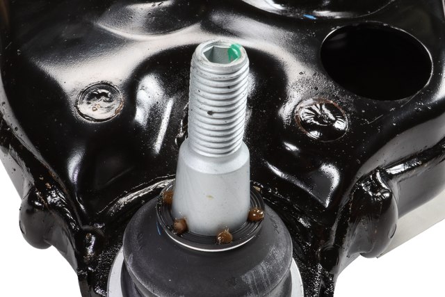 GMC Canyon Control Arms | QuirkParts