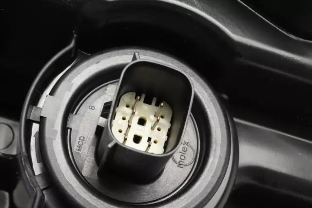 GM Headlights For Sale | GM Wholesale Direct