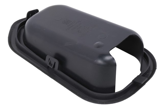 2010-2017 GM Plenum Upper Panel Opening Cover 25856537 | GMPartsDirect.com