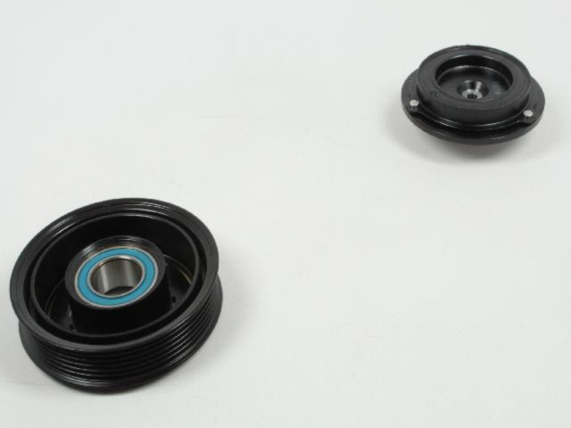 Air Conditioner Compressor and Mounting for 2012 Chrysler Town ...