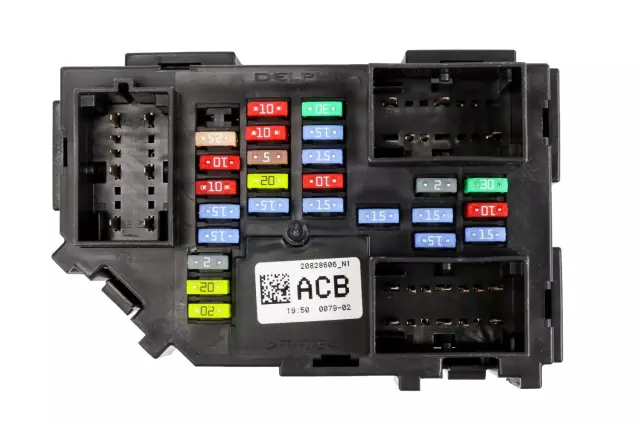 2008-2011 GM Fuse Block 20828606 GM | GMPartsDirect.com