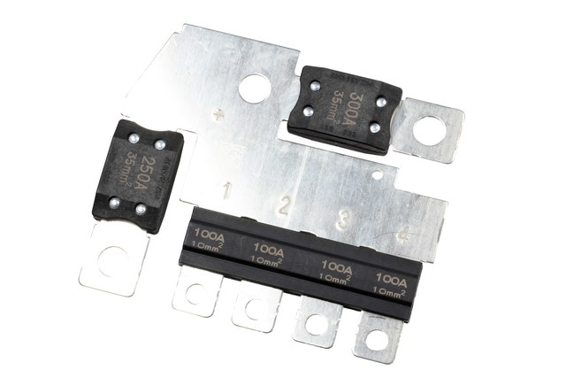 2010-2019 GM Front Compartment Fuse Block Fuse 13289598 | GM Parts Center