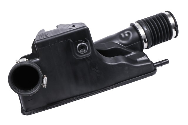 2013-2016 Cadillac ATS Air Cleaner Outlet Duct 22958768 | GMPartsDirect.com