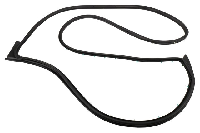 23277124 - OEM GM Surround W'strip | GMPartsCenter.net | GM Parts Center