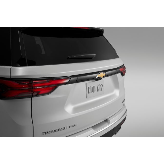 2022-2023 Chevrolet Traverse Lift-Gate Applique - Gloss Black 84821743 ...