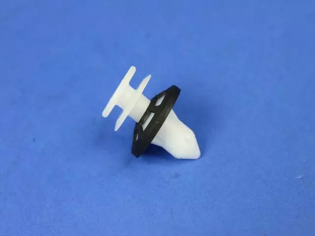 Liftgate Panel and Scuff Plate for 2021 Jeep Grand Cherokee L | Mopar ...