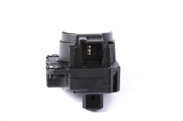 2013-2020 GM Heating and Air Conditioning Air Inlet Door Actuator ...