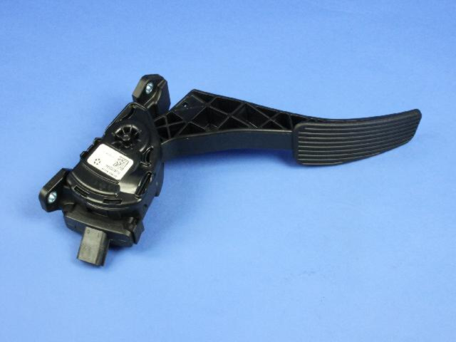 Buy Ram Truck Pedal Kits | Suburban Auto Parts